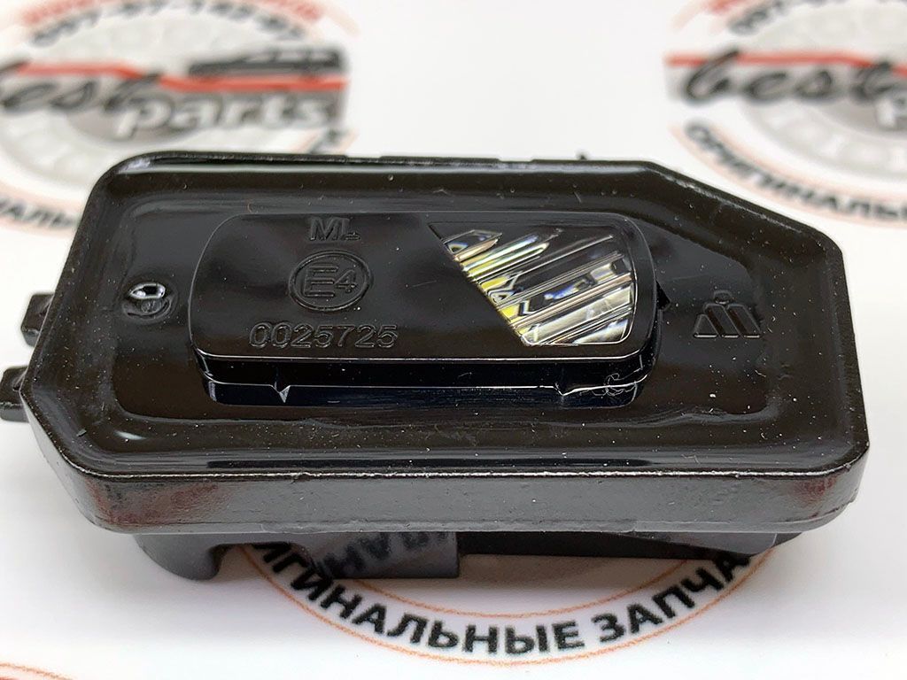 A0999064302, A 099 906 43 02 Подсветка в левом зеркале Mercedes A W177 ...