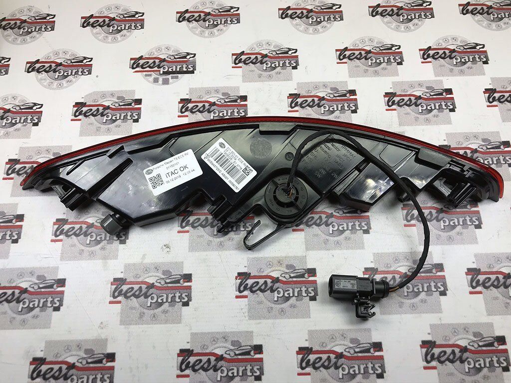 95B945725Q, 95B 945 725 Q Отражатель на заднем бампере левый Porsche ...