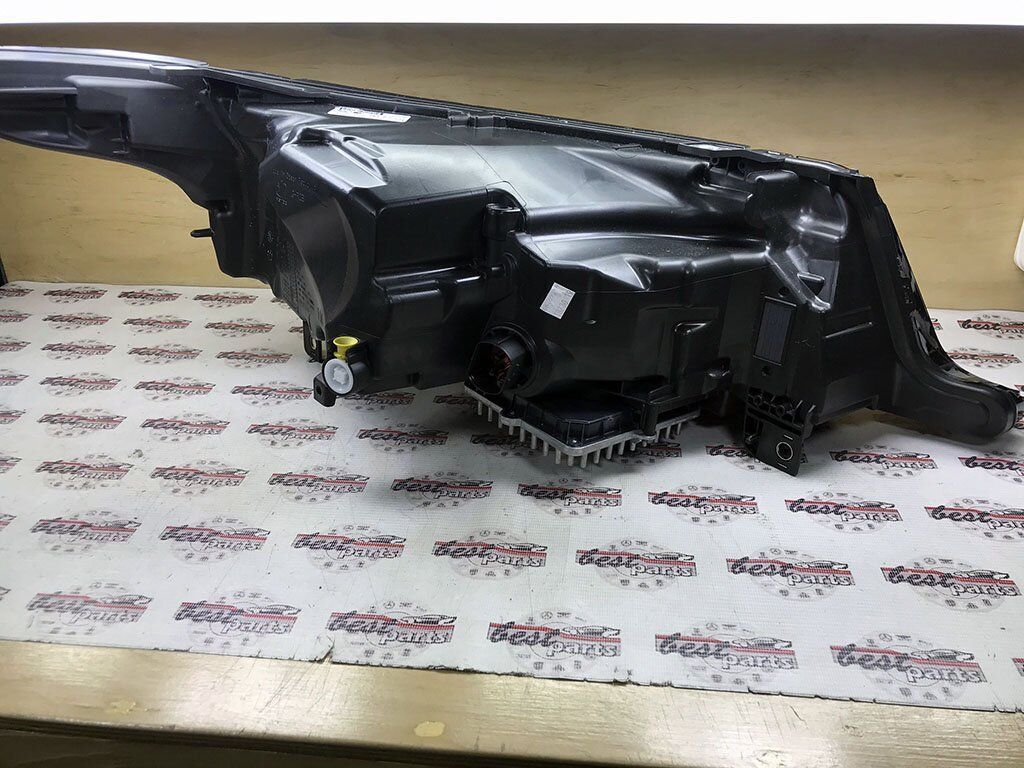 LR116097 Фара передняя левая рестайлинг Matrix Range Rover Sport L494